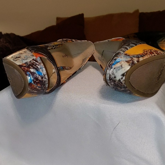 Zigi Soho | Shoes | Super Cute Zigi Soho Platform Wedge | Poshmark